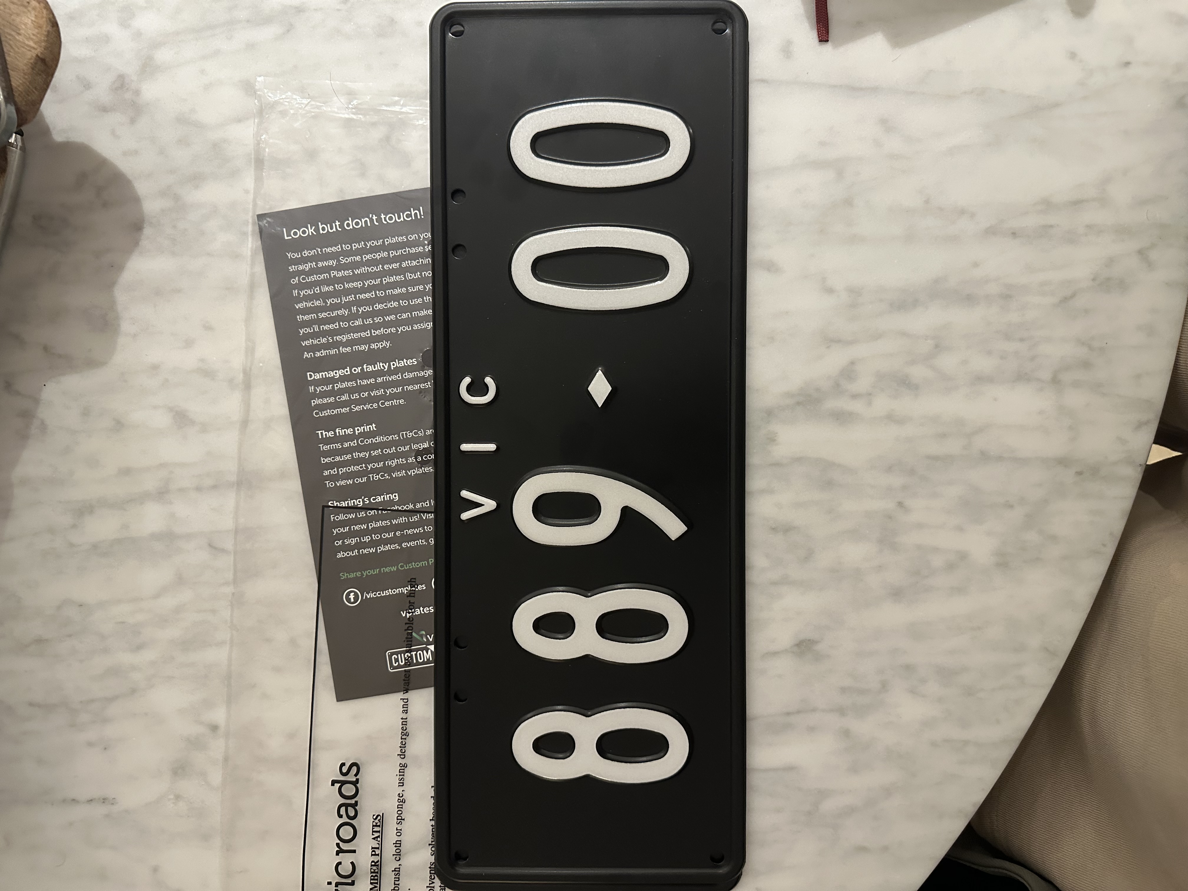 889OO | Plater AU
