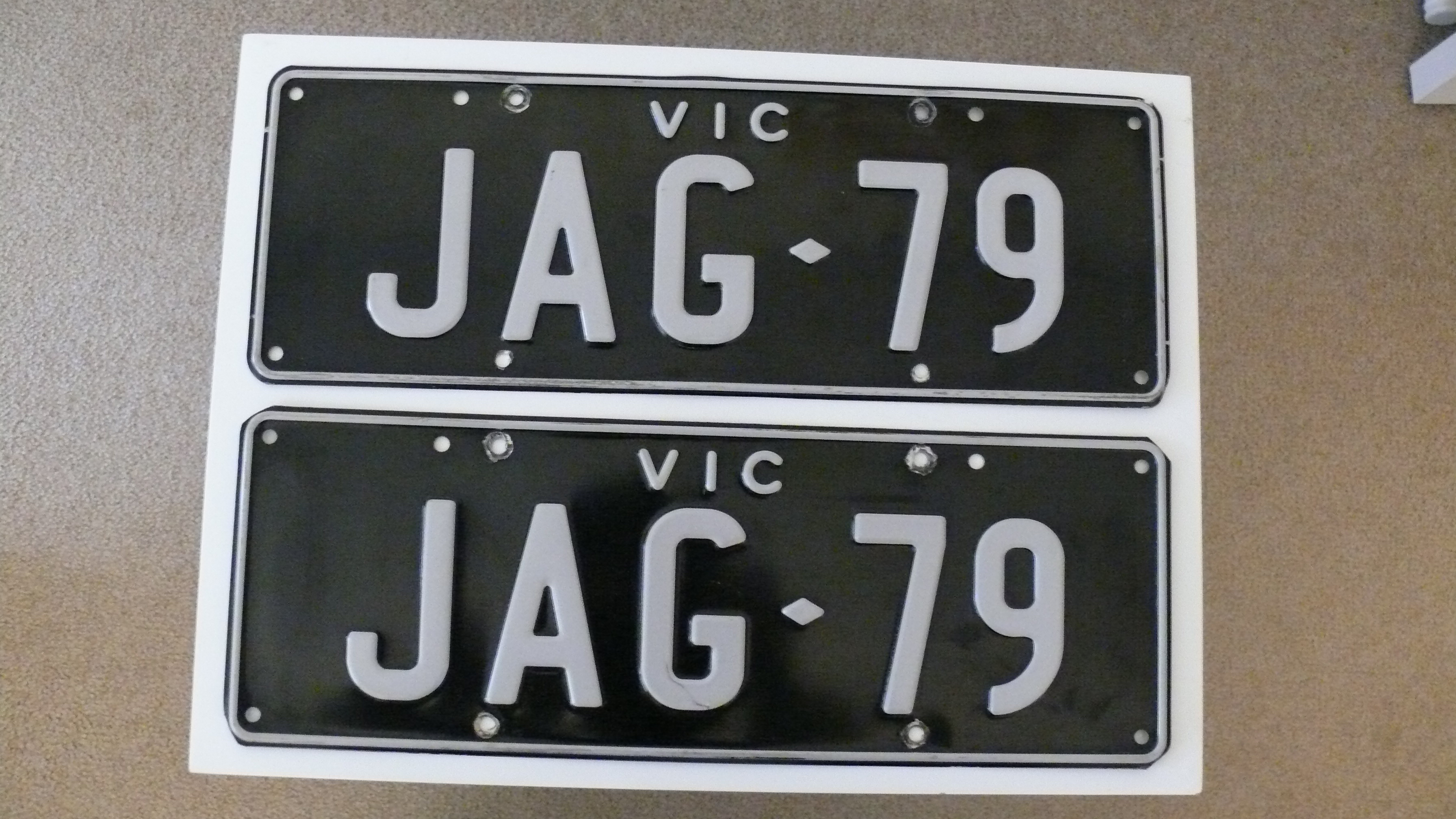 jag-79-plater-au